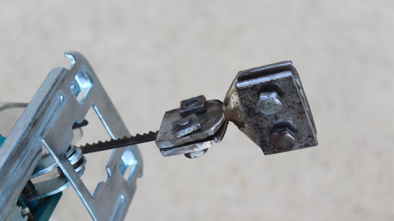 Genius idea with jigsaw