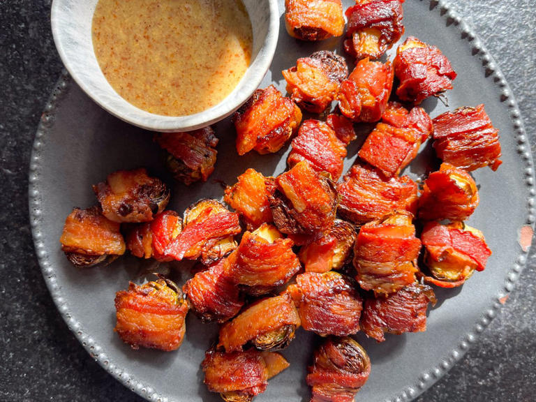Martha Stewart's Bacon Appetizer Is the Best Thing You'll Make This Holiday