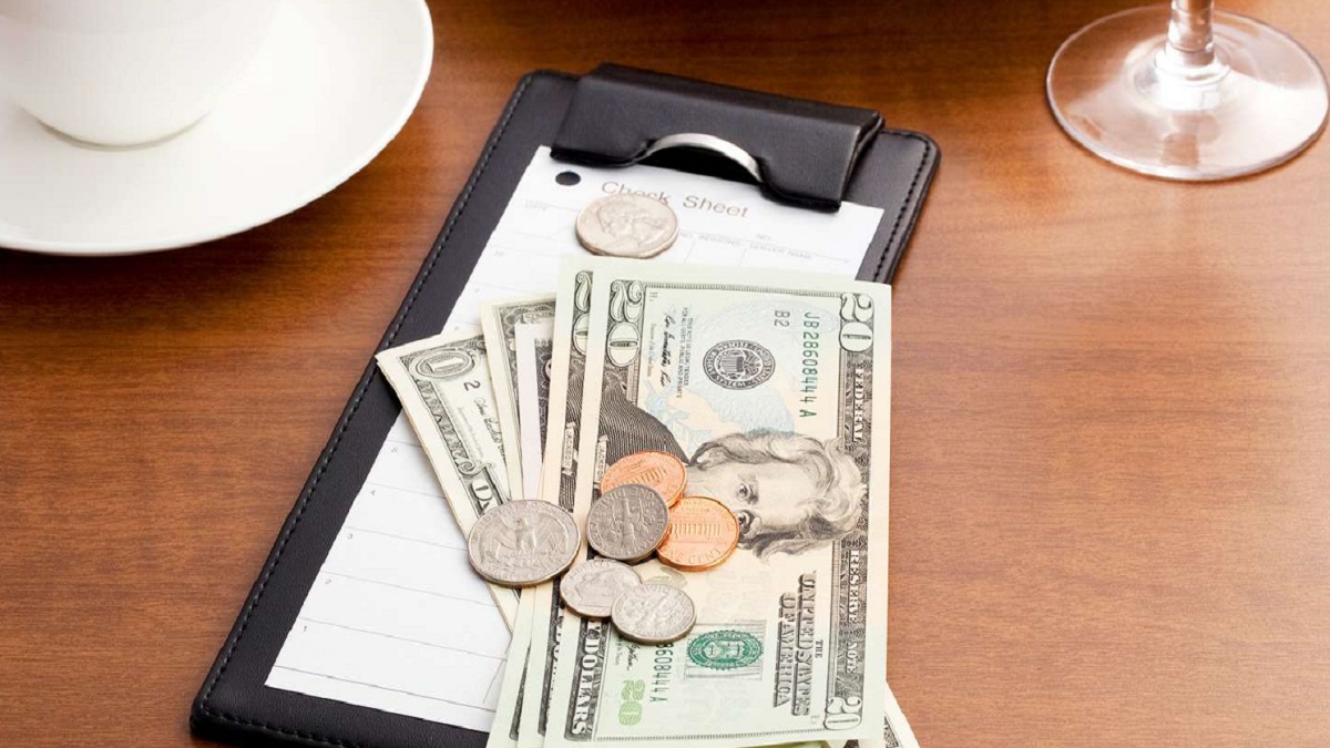 IRS Eases Tip, Overtime Reporting Rules for 2025