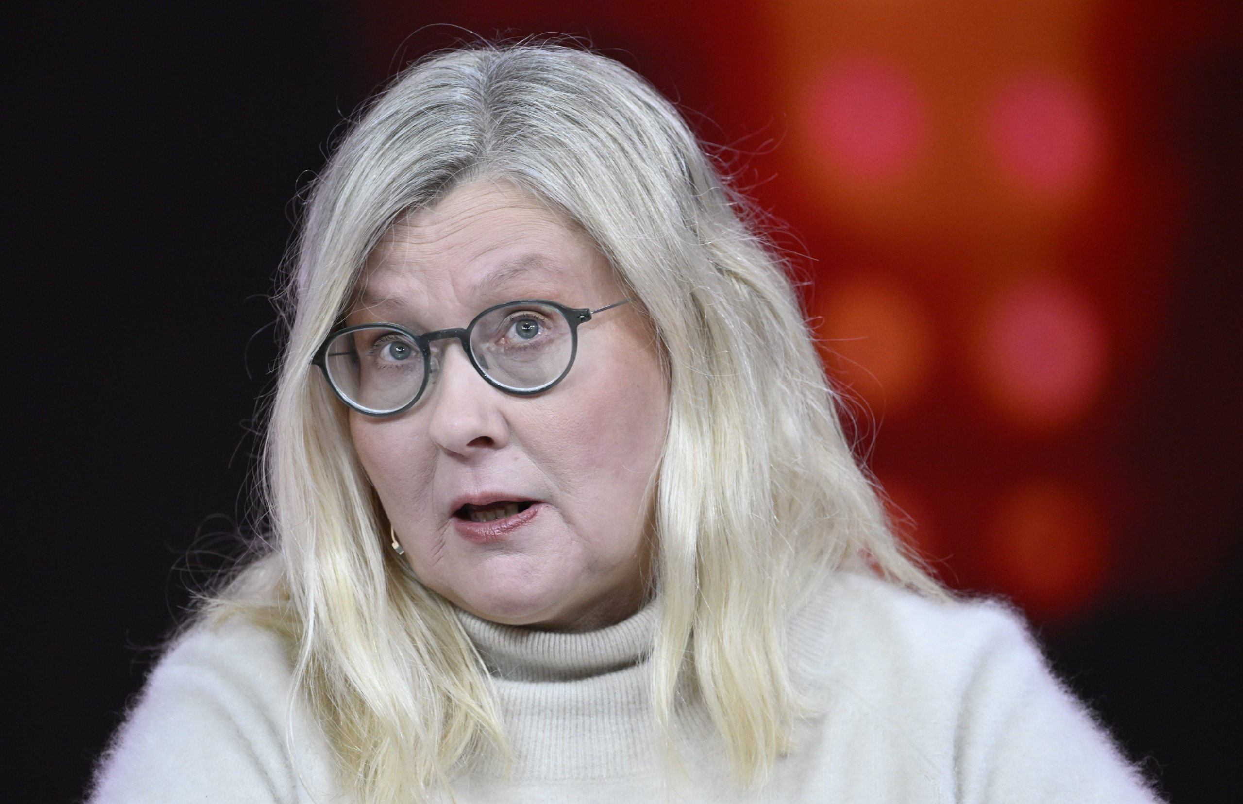 Uuden Minna Canth -palkinnon ehdokkaina muun muassa piispa, kaksi ...