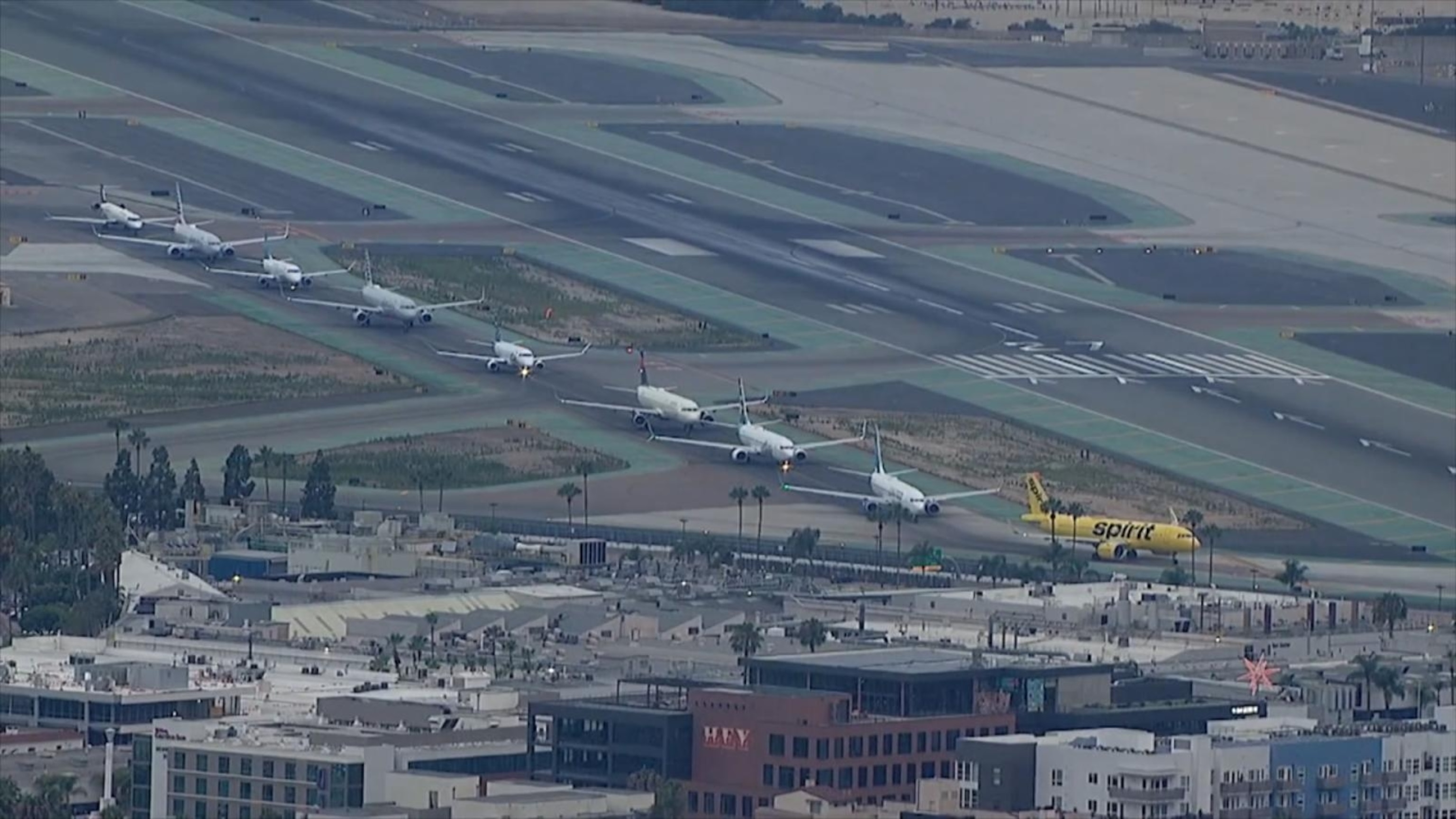 Air traffic control system 'was in chaos' before shutdown: Former ATC head