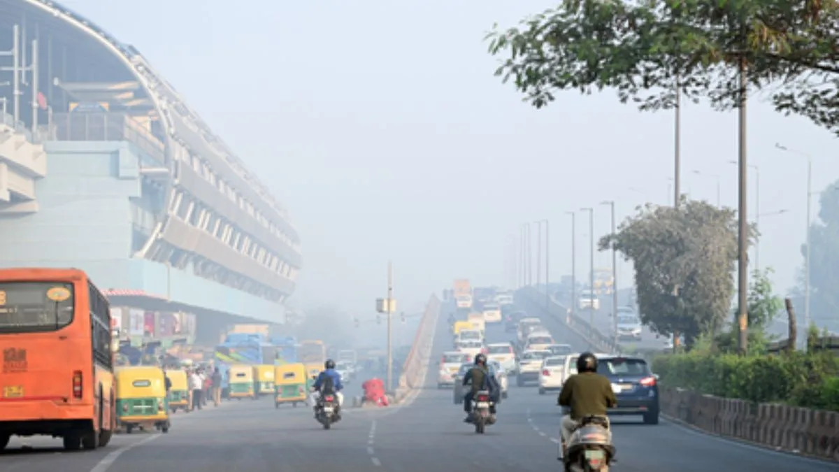 Winds offer slight relief but Delhi’s air quality remains ‘very poor’