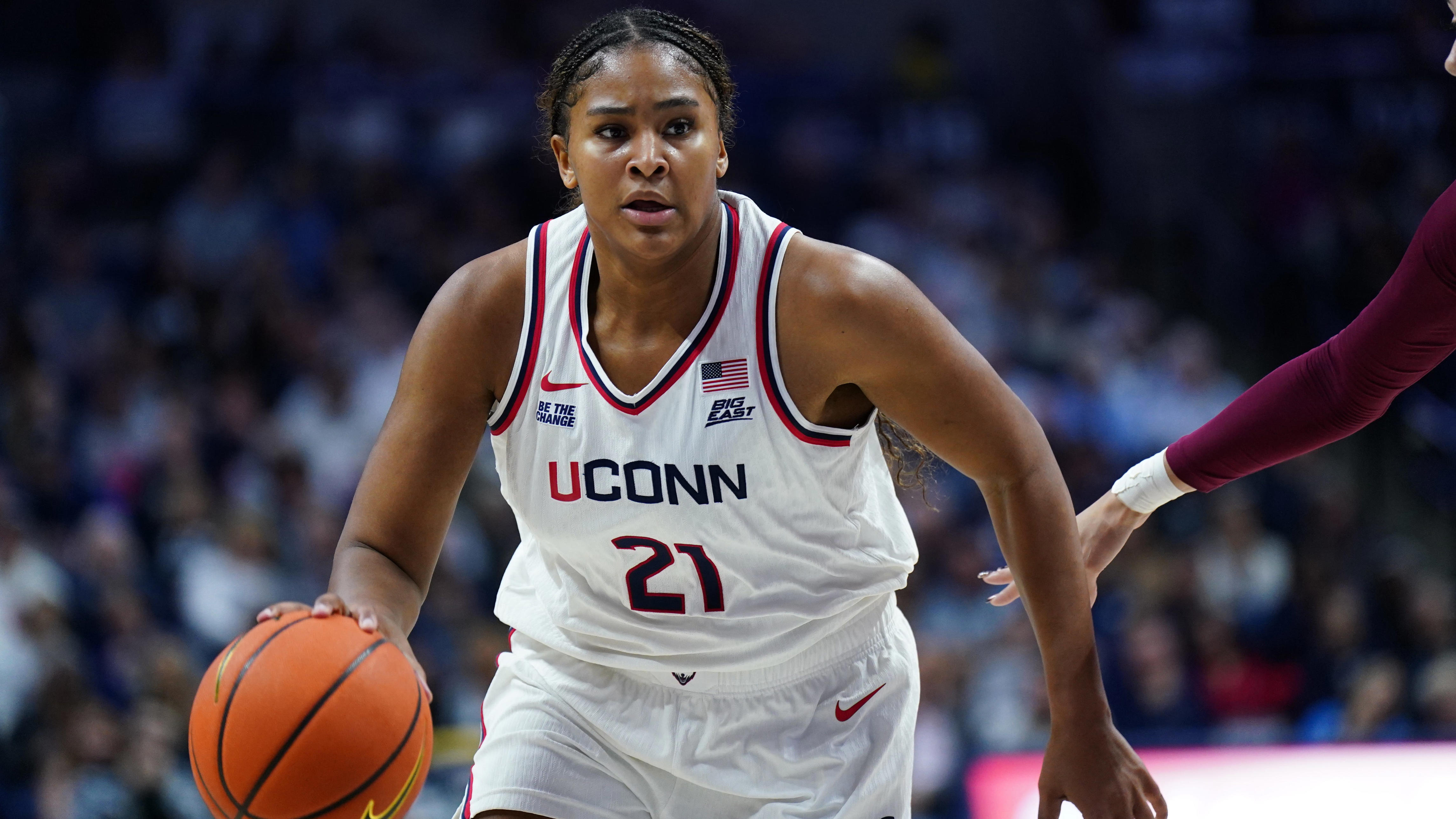 UConn's Sarah Strong explains how she's building chemistry with ...