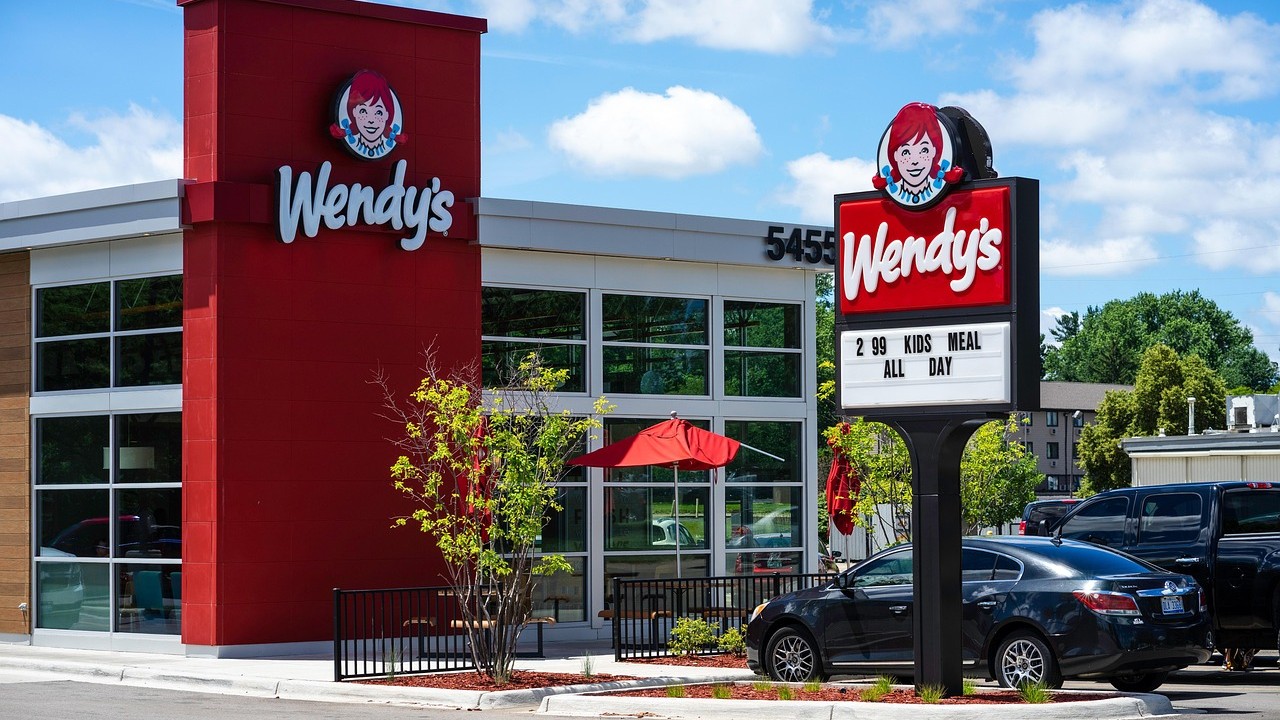 Wendy's Plans To Close About 300 U.S. Locations Starting In Late 2025 ...