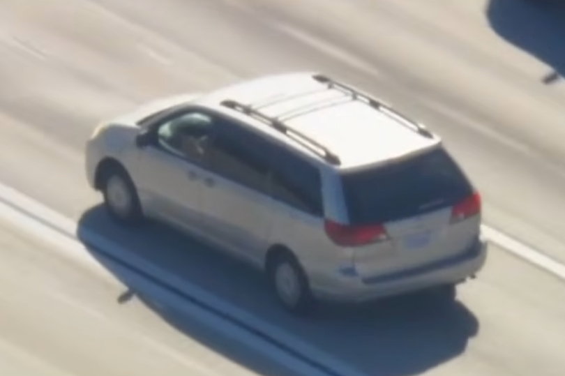 Los Angeles car chase panic ongoing as fears of child in the car emerge
