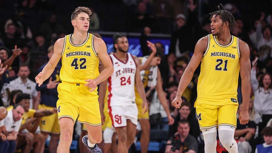 Michigan men's basketball moves up in latest AP Top 25 Poll after ...