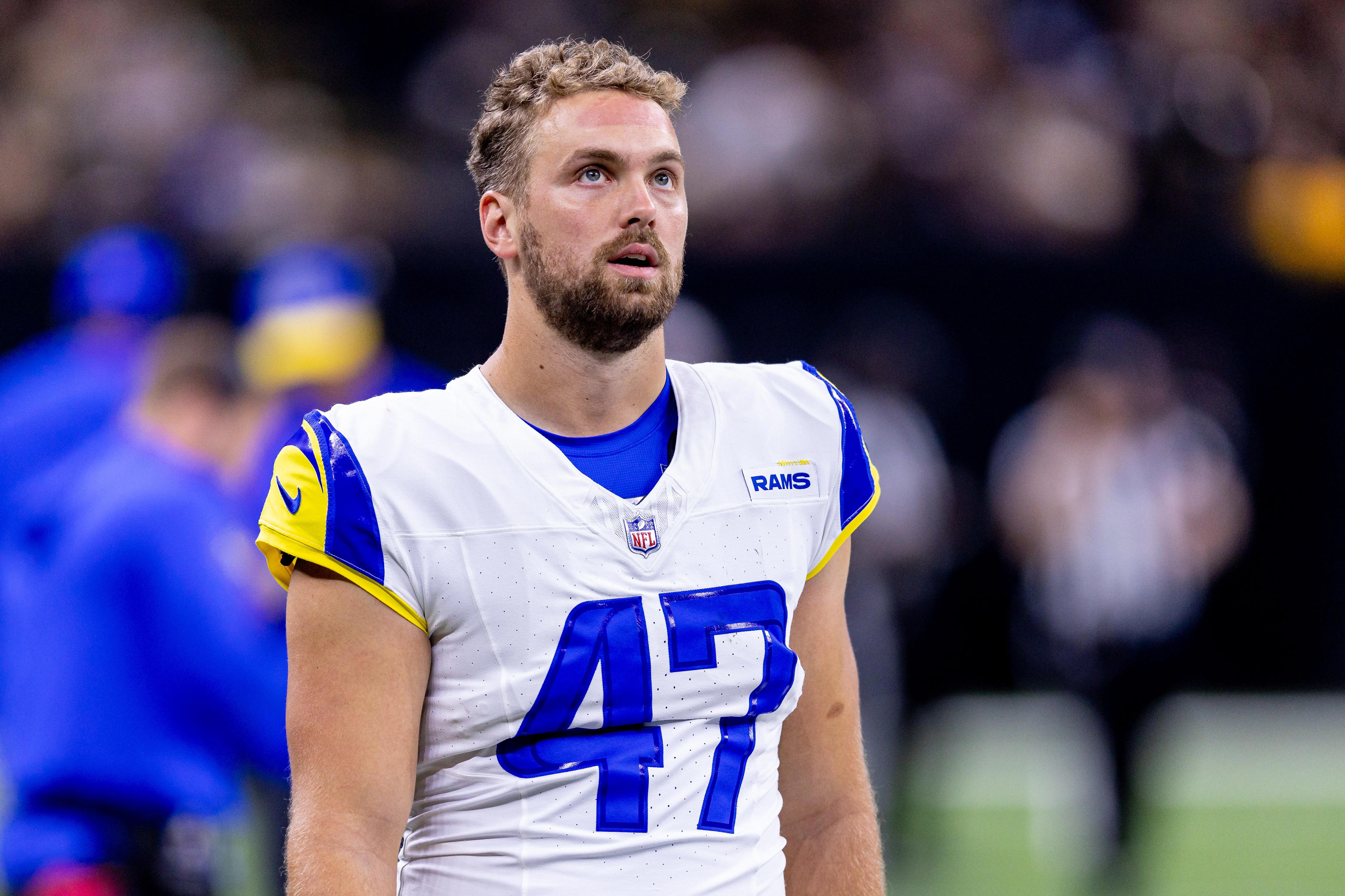 Rams cut LS Alex Ward, sign former Pro Bowler Jake McQuaide to 53-man ...