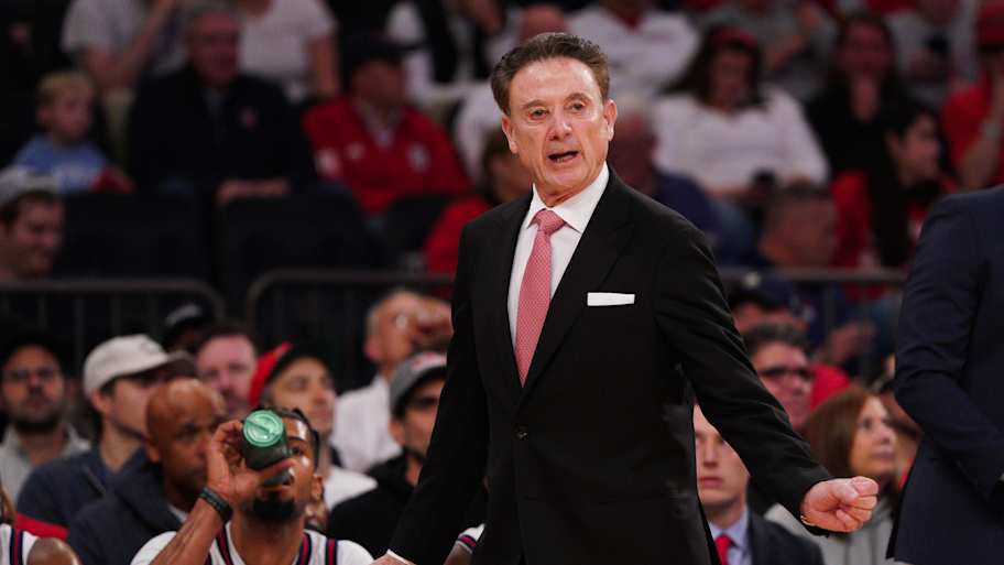 St. John's basketball history proves success doesn't come overnight