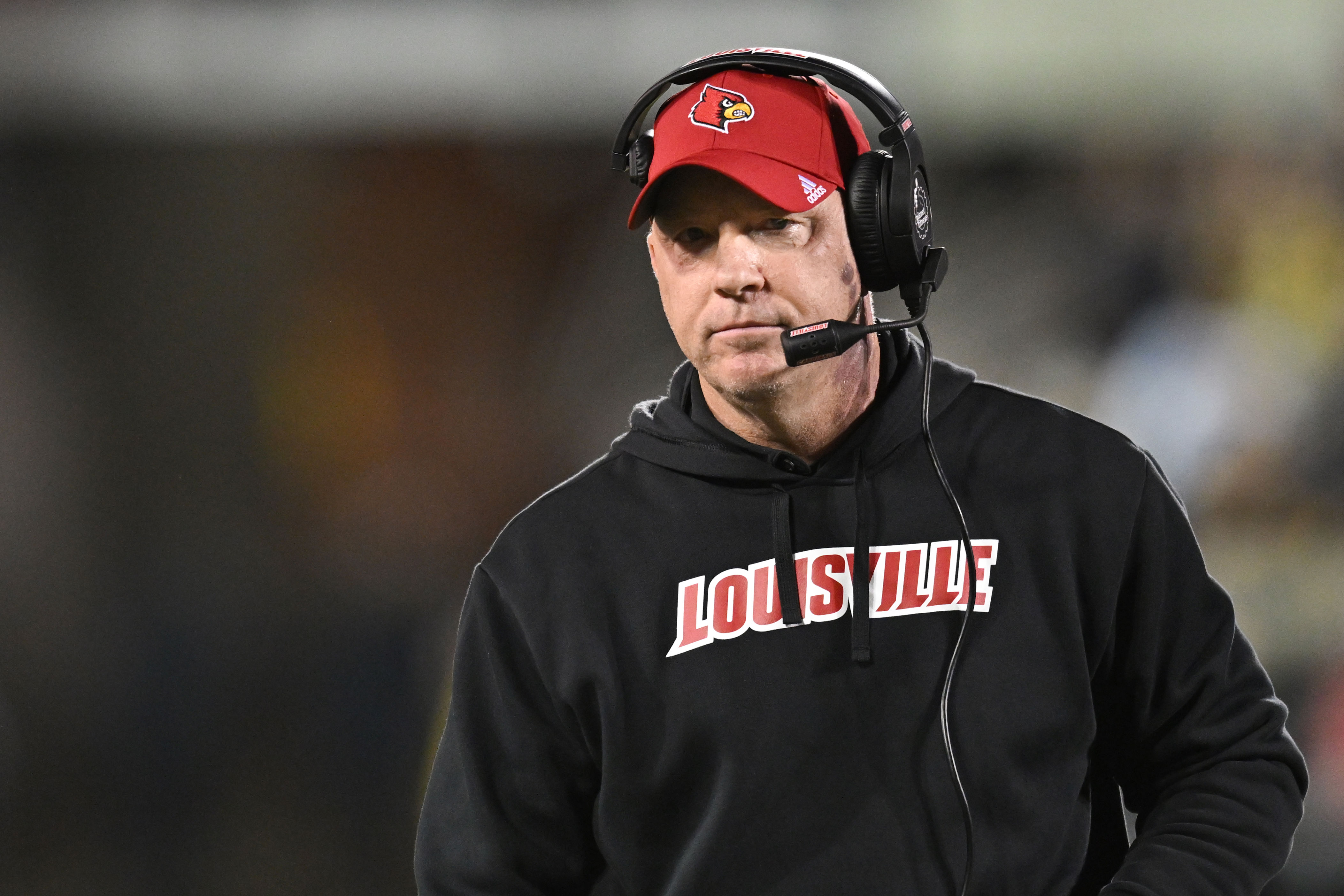 Texas man arrested on charges of terroristic threats to Louisville ...