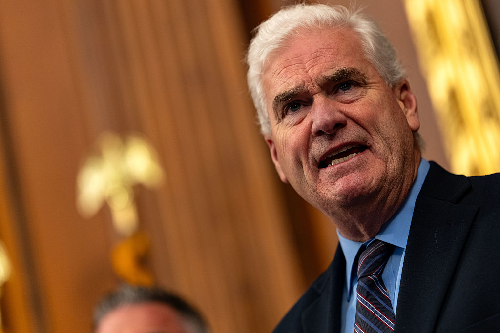 Schumer Pressured to Break Deadlock