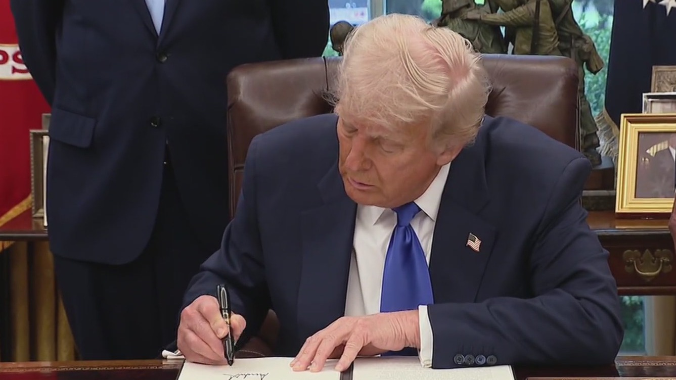 President Trump pardons list of 77 people, including political allies