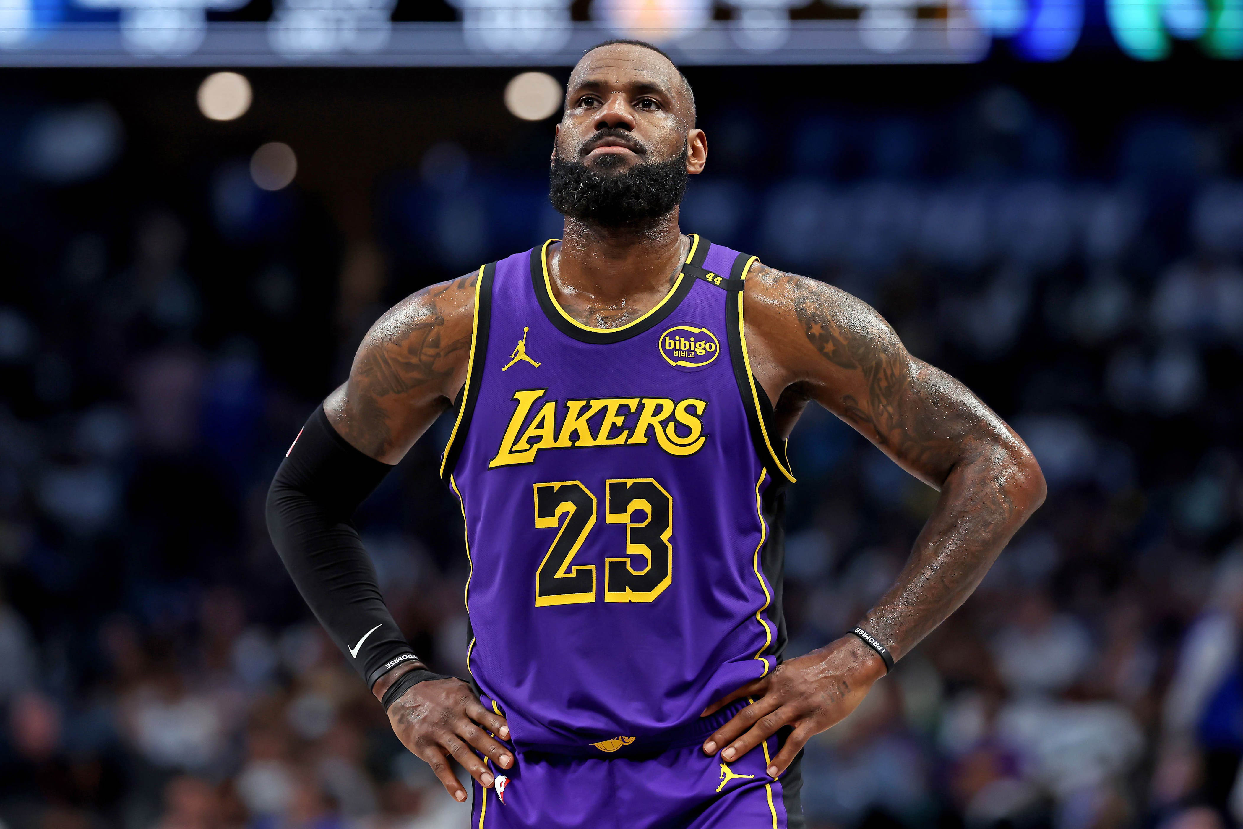 Major LeBron James news emerges before Lakers-Hornets game