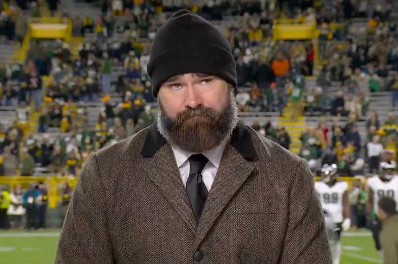 Jason Kelce fights back tears live on ESPN before Eagles-Packers game