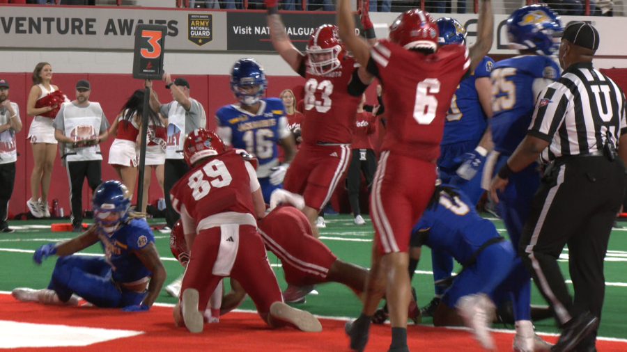 USD shuts down SDSU for Interstate Series win