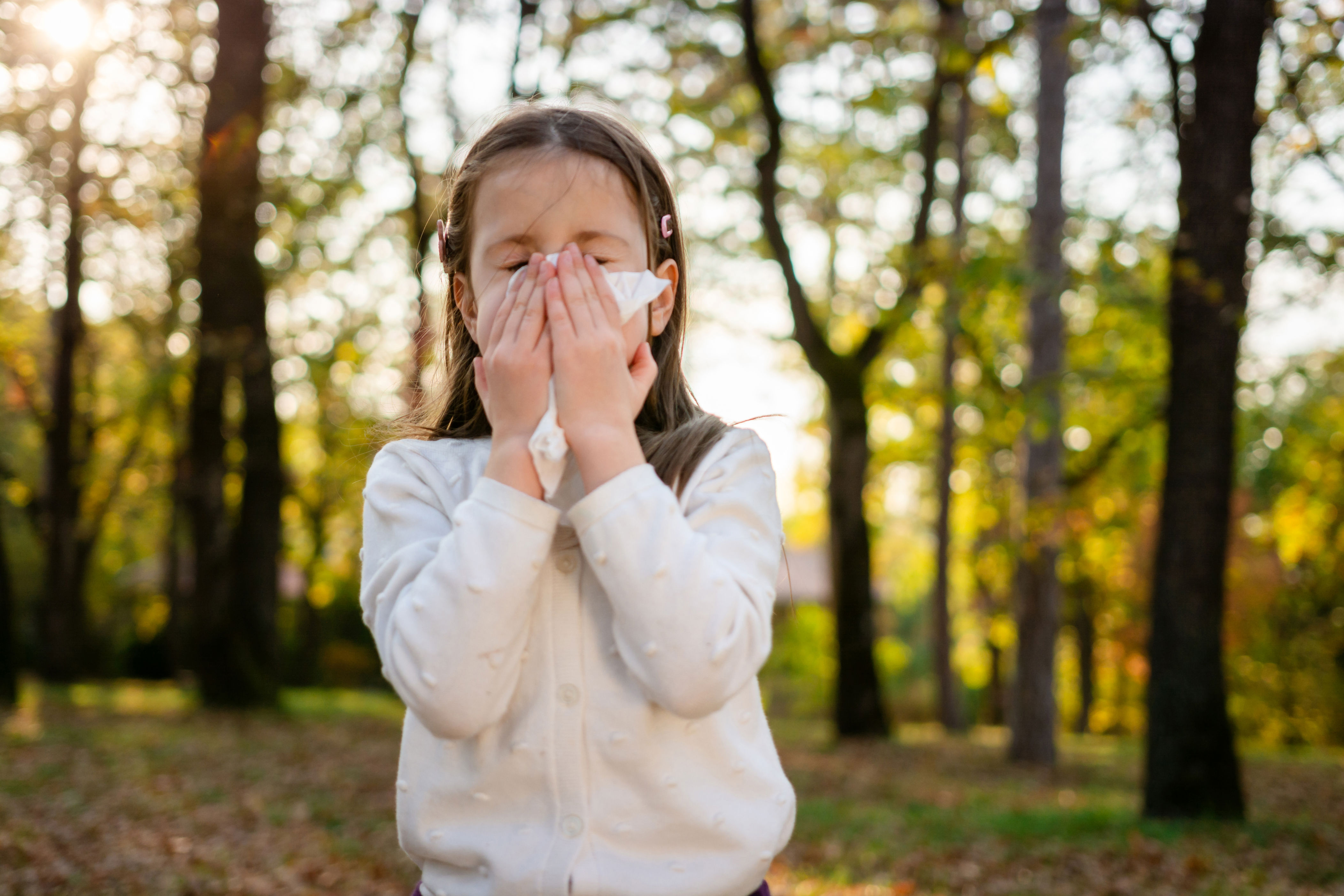 How to tell the difference between hay fever and cold symptoms in children