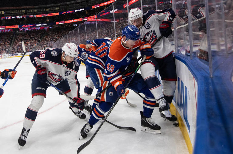Roslovic caps Oilers' late comeback with OT winner against Blue Jackets