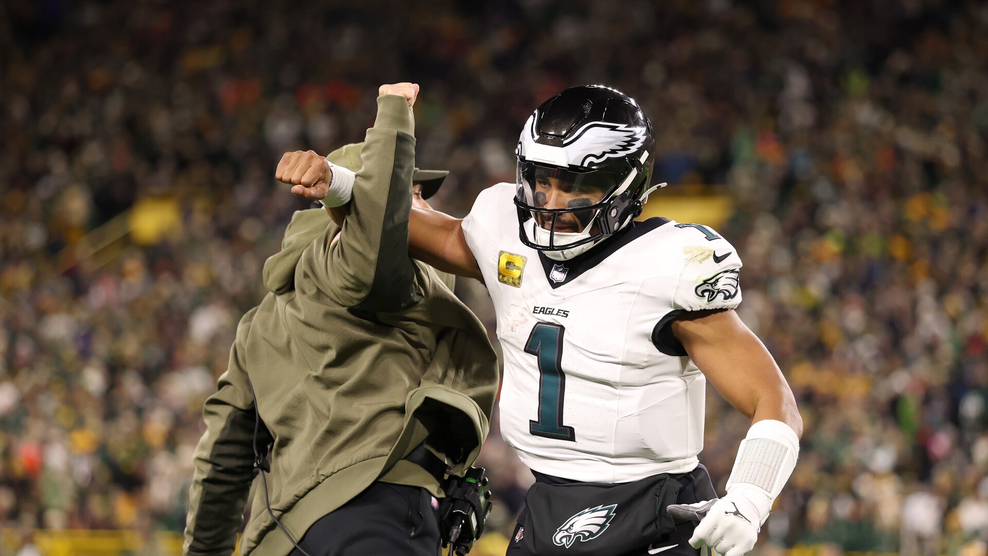 Monday Night Football: Eagles hold off Packers 10-7