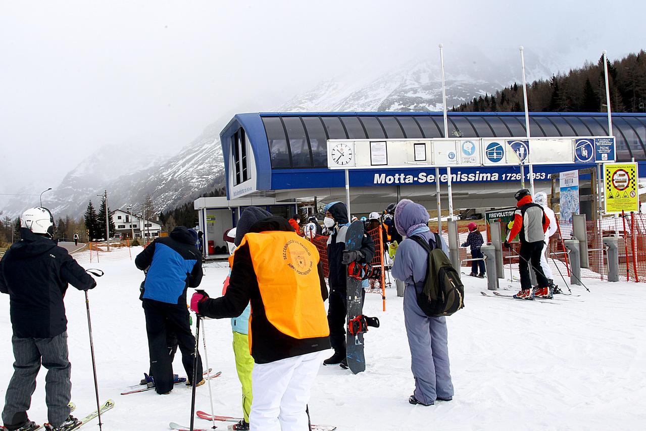 Funivia Val di Lei e seggiovia. Altri fondi per gli impianti