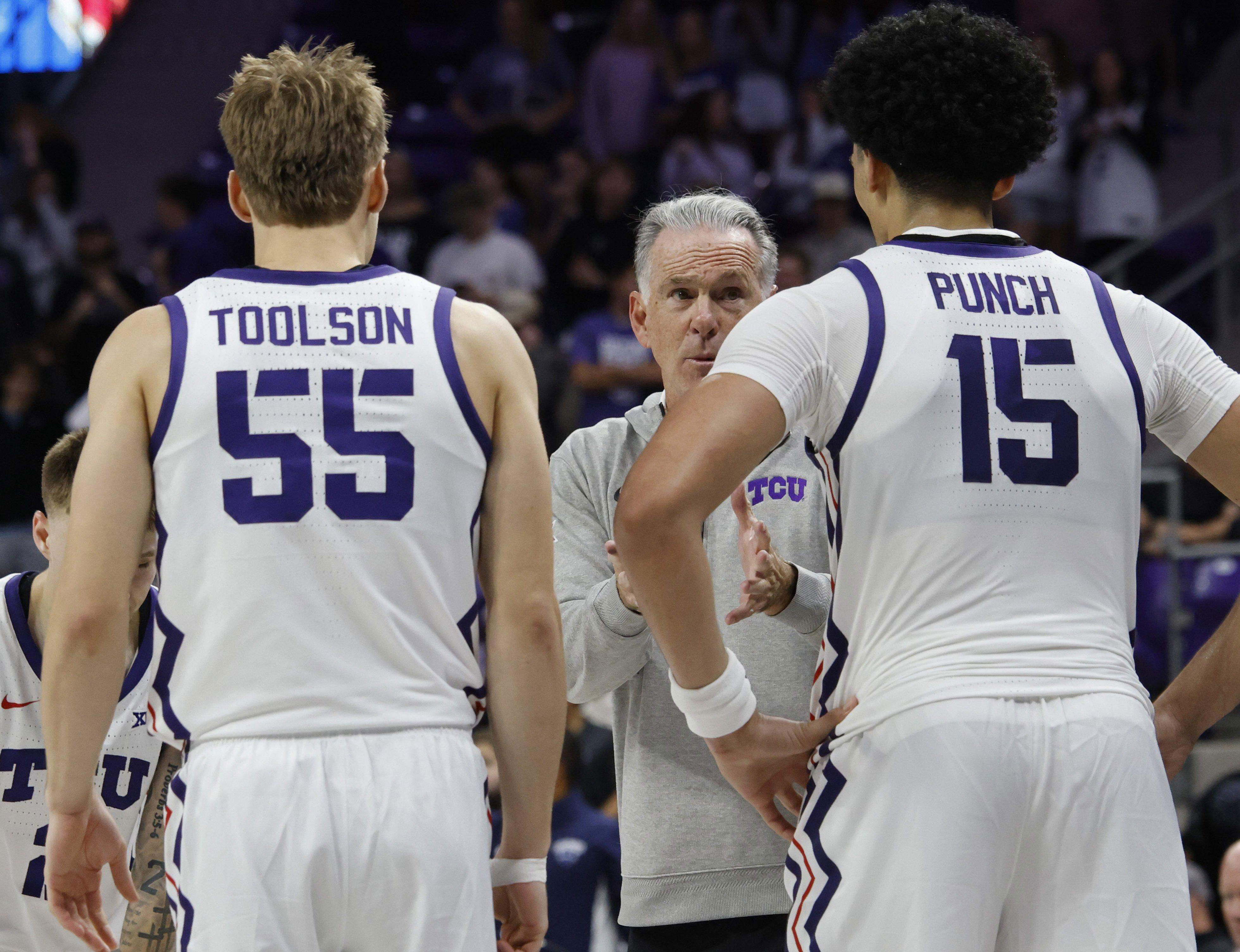 TCU men's basketball pulls away late to avoid upset loss to Lamar