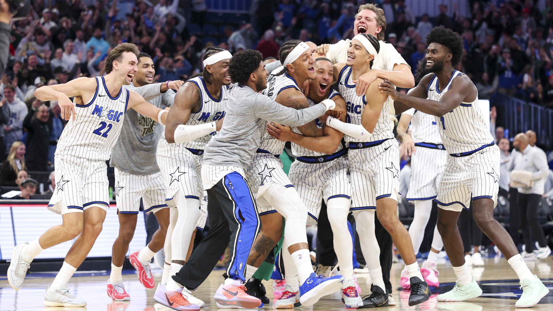 Watch Desmond Bane sink off-balance 3-point game-winner at buzzer ...