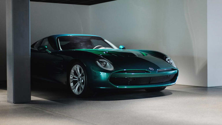Coachbuilt Corvettes: 10 Iconic Cars Based On America's Sports Car