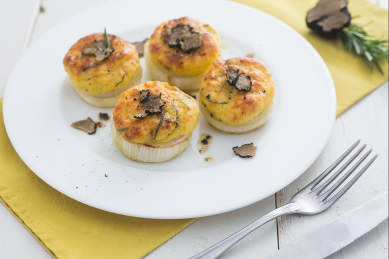 Stuffed onions with truffle