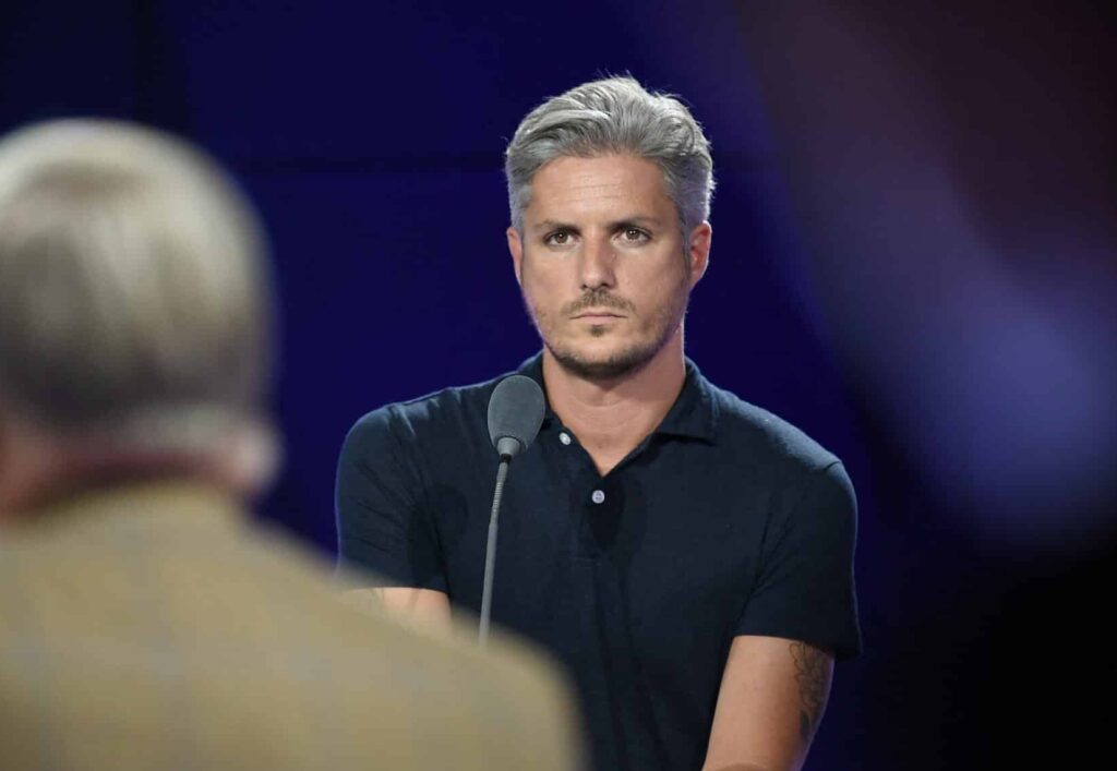 "Le coeur brisé" : avant Alexandra, sa femme, le premier amour de Jean ...