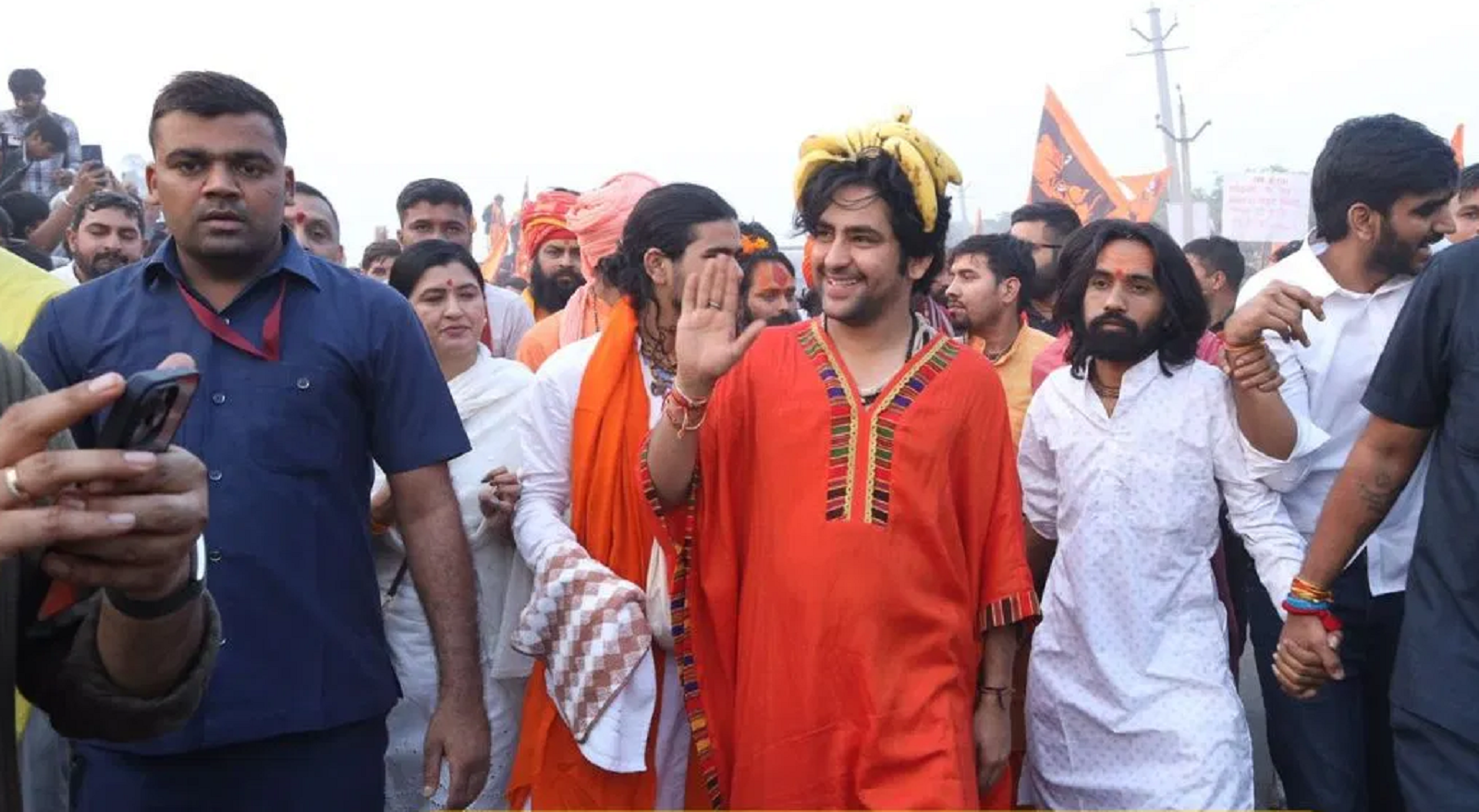 Bageshwar Baba’s Sanatan Hindu Ekta Padyatra to Reach Mathura on ...