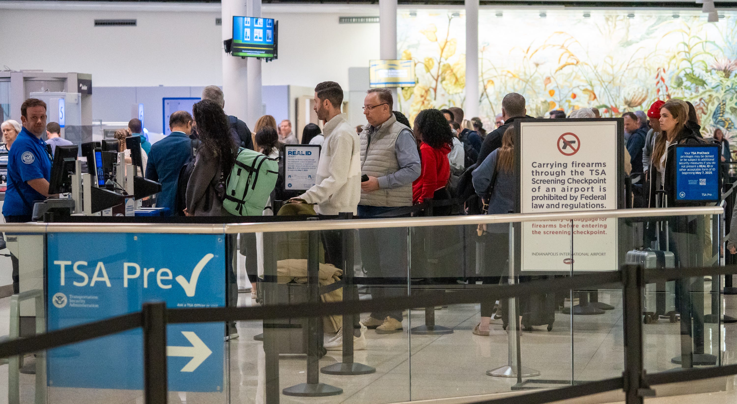 TSA lines lasting hours amid DHS shutdown. Getting estimates is tricky