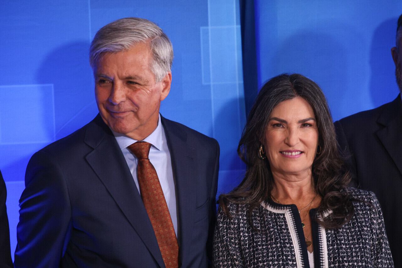 Minuto a Minuto| Debate presidencial Anatel: candidatos se enfrentan ...