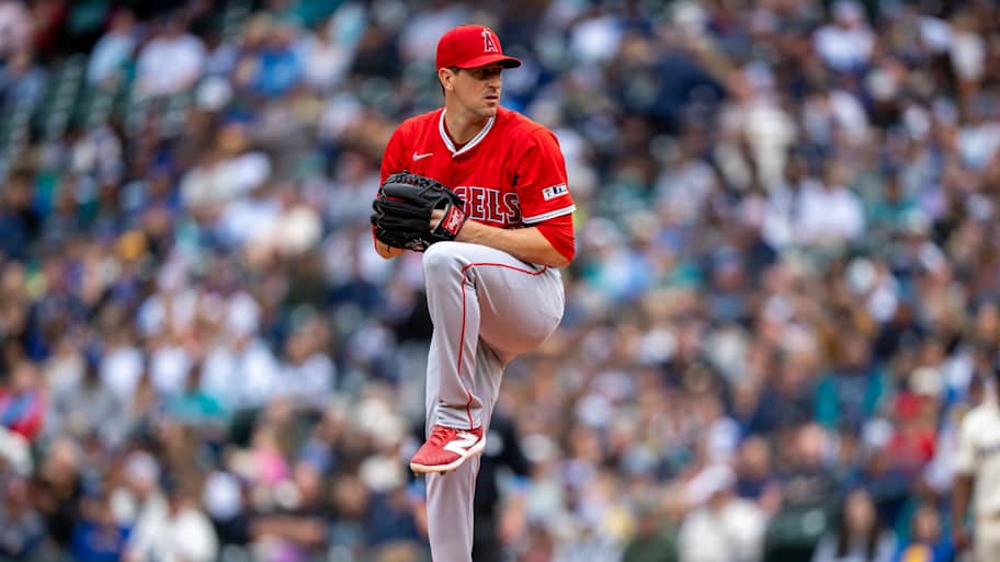 Angels hometown pitcher and former Cubs' ERA champion up cleats for good