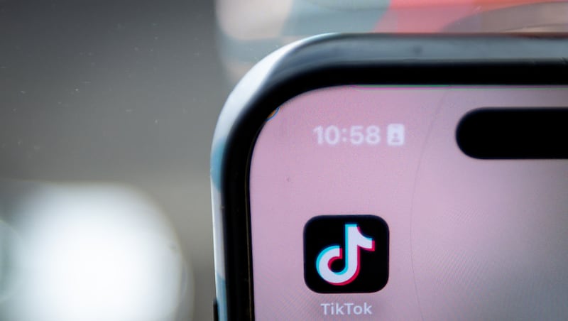 What is the year of 365 buttons? And what does it mean?