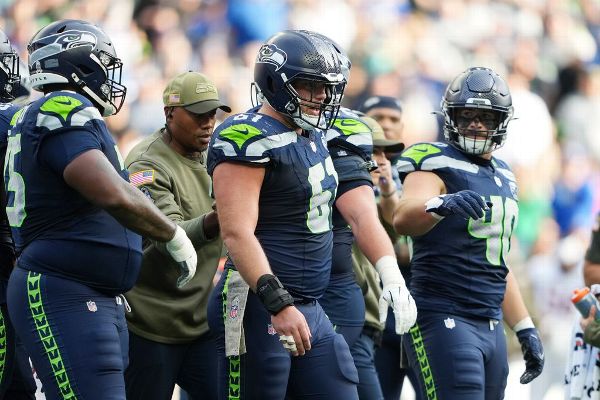 Seahawks activate center Jalen Sundell, TE Eric Saubert off IR