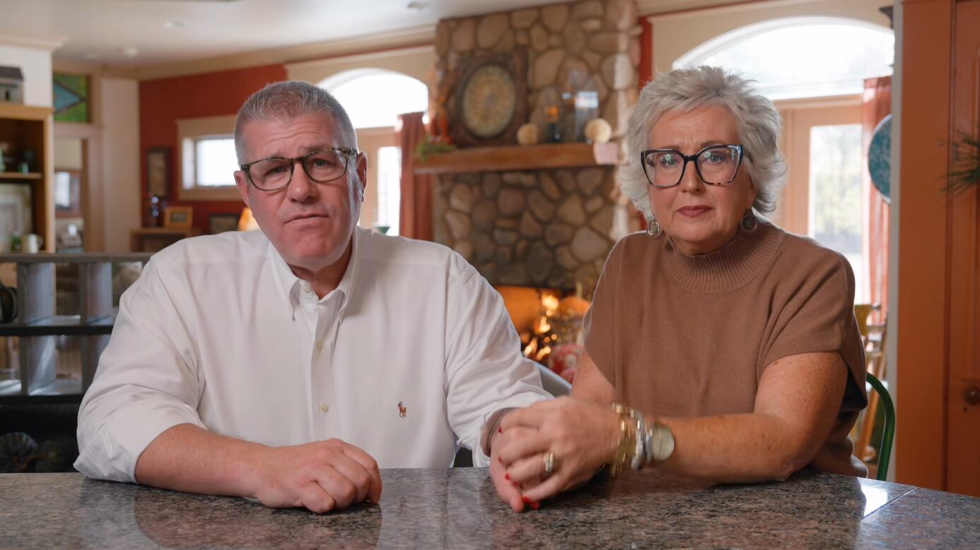 Darren Bailey to stay in race for Illinois governor after 4 family ...