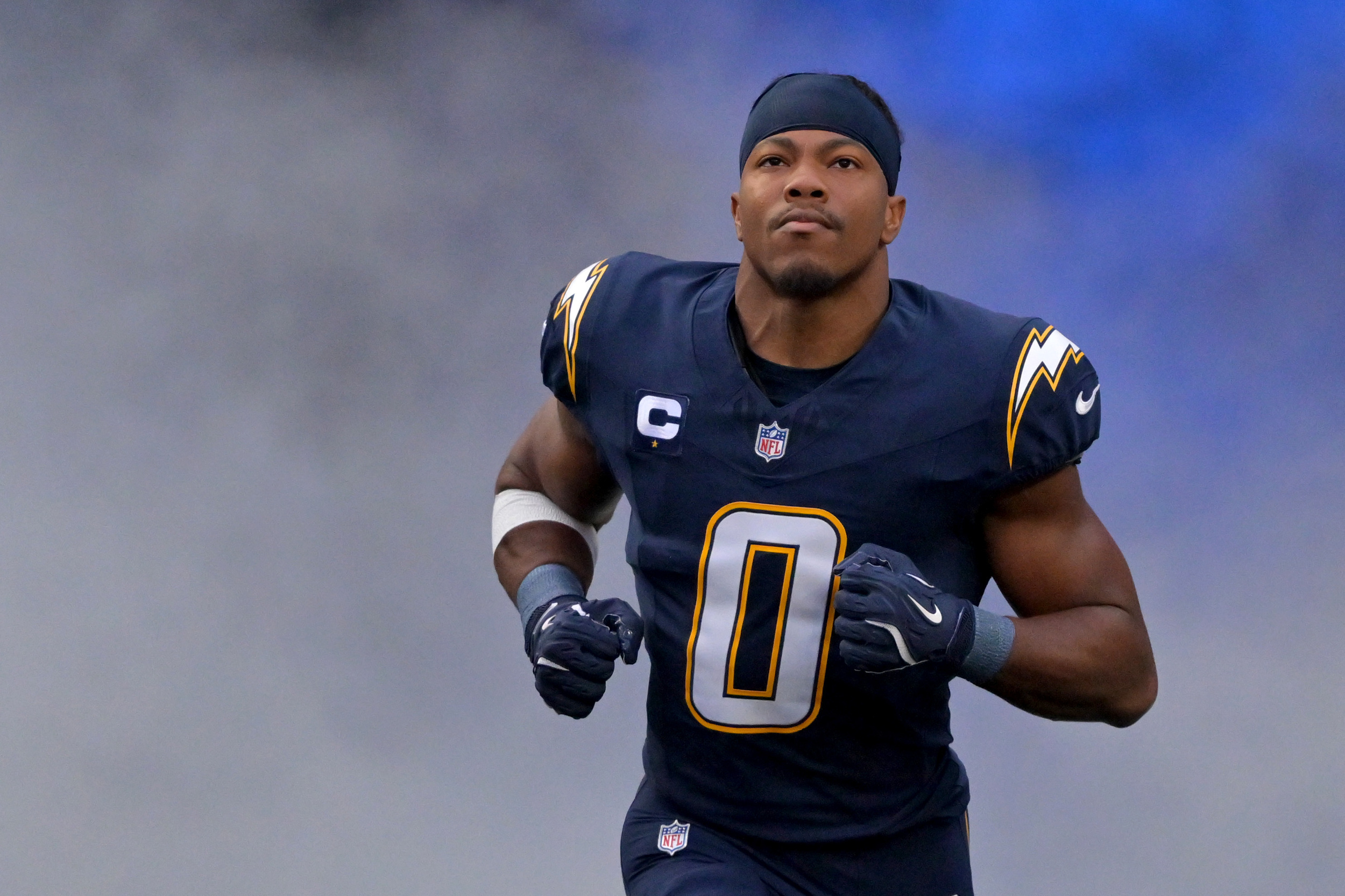 Chargers' Daiyan Henley Detailed Exactly How They Used Aaron Rodgers To ...