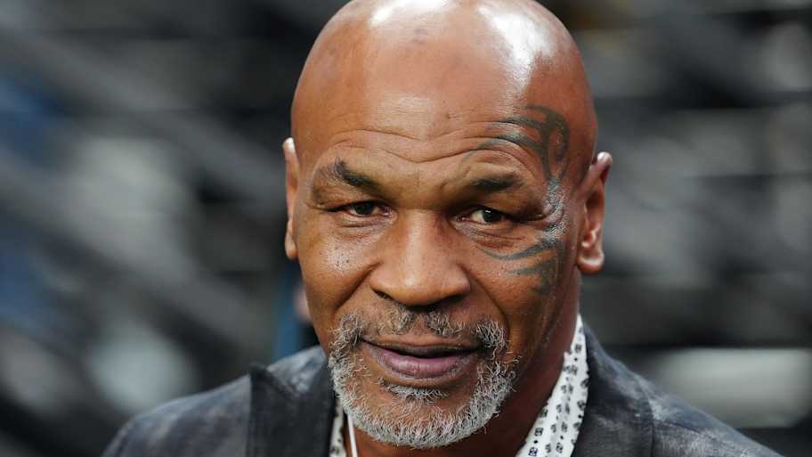 Mike Tyson Breaks Silence On Floyd Mayweather Fight Amid Manny Pacquiao ...
