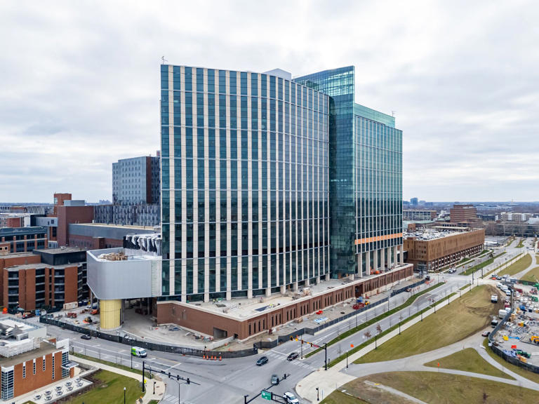 University opens new hospital, the largest single-facility project in ...