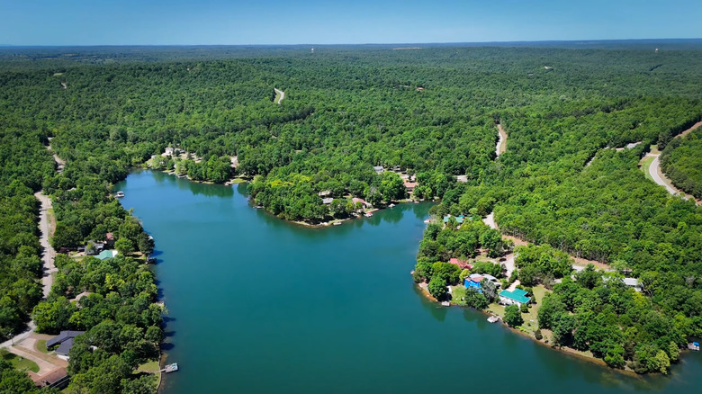 Arkansas' Perfect Village For Retirees With Seven Stunning Lakes Is A ...