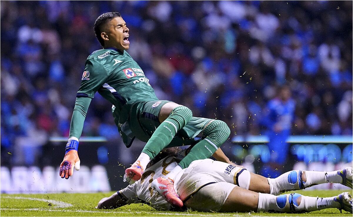 Cruz Azul confirmó la fractura de tibia de Kevin Mier y señalan a ...