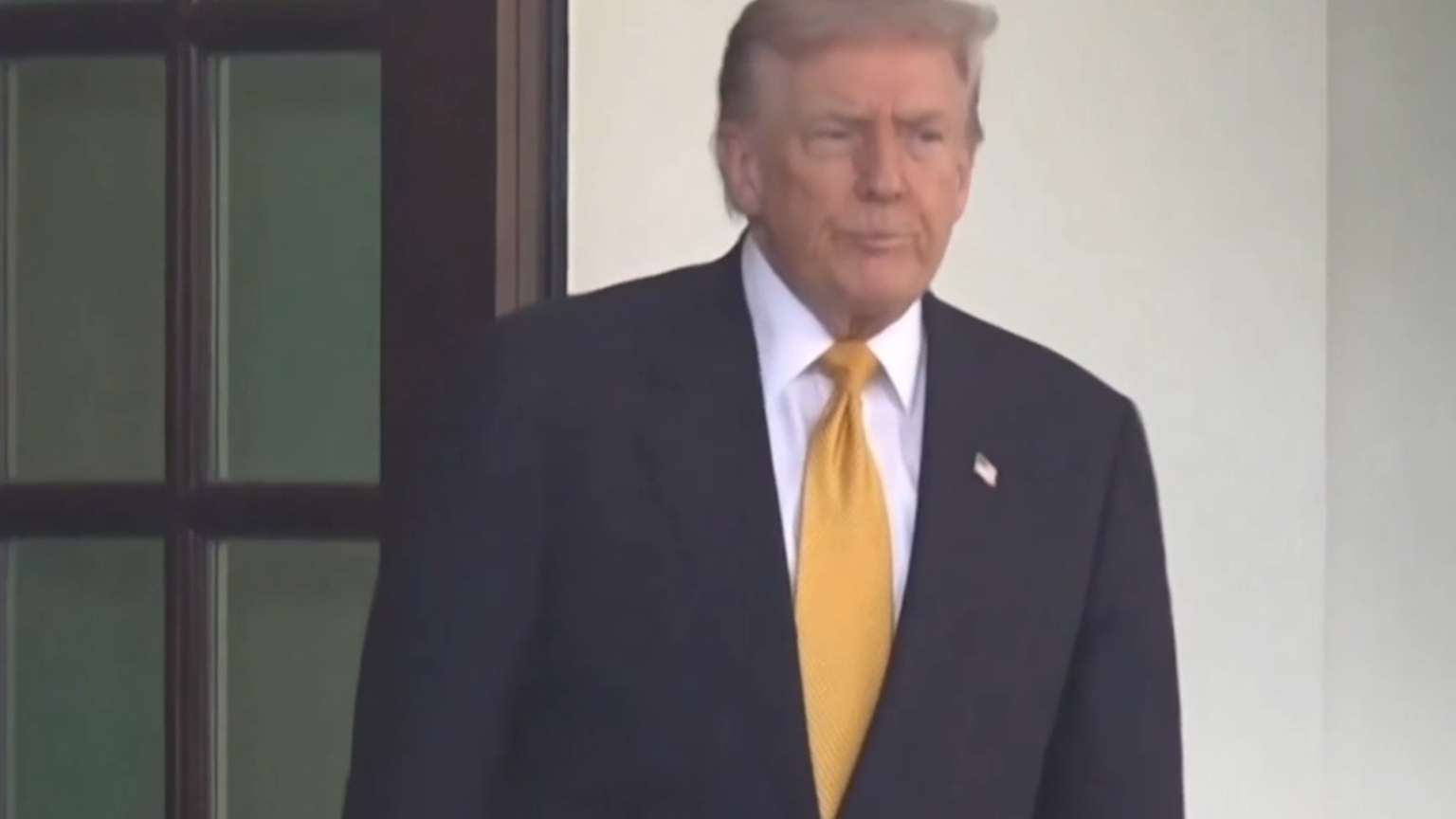 Pilots not told of shortened runway before Melbourne Airport near misses