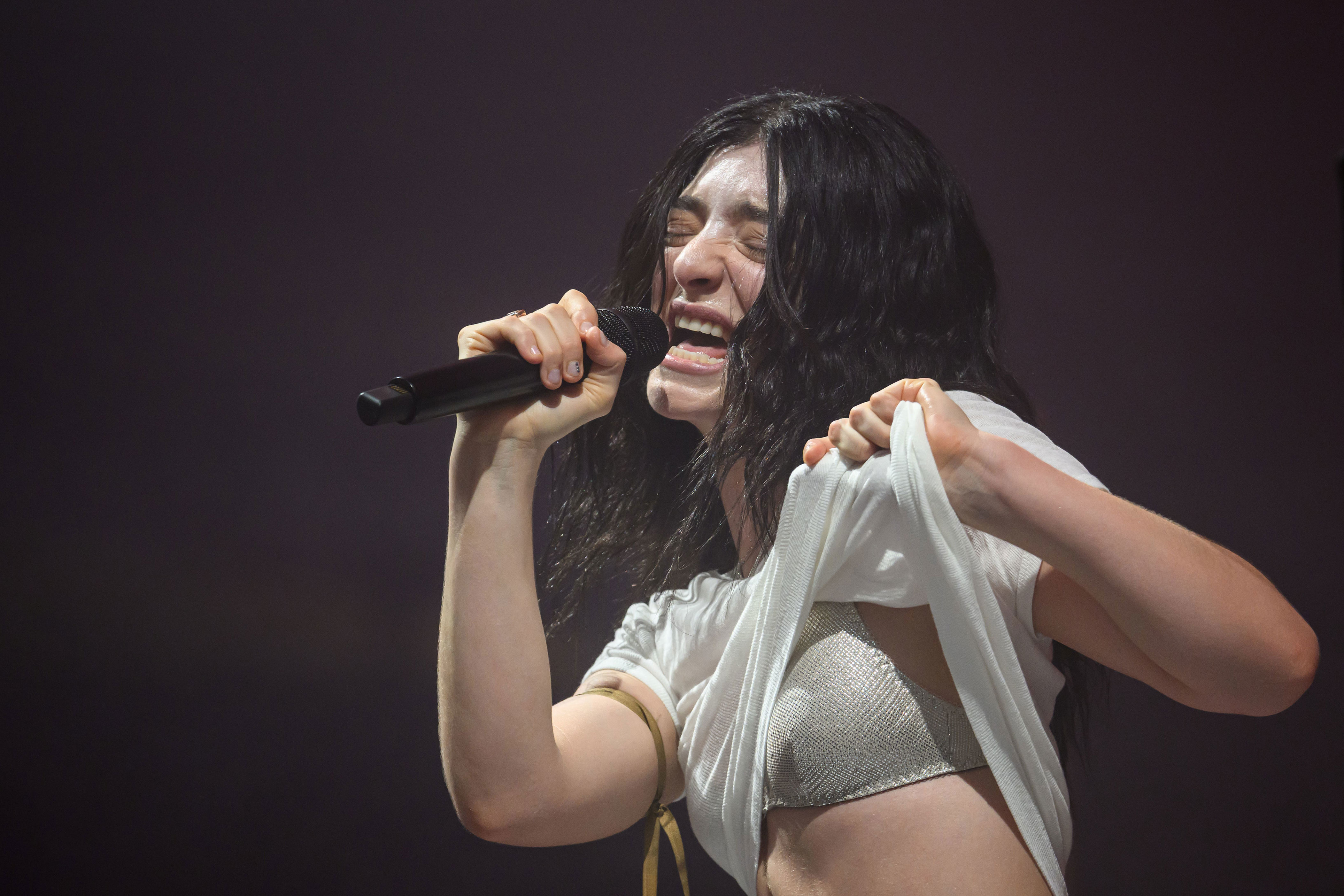 Lorde forced to pull out of show at the last minute due to 'ruthless ...