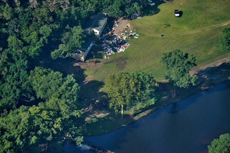 Families accuse Camp Mystic of ignoring risks in Texas lawsuit over flood deaths