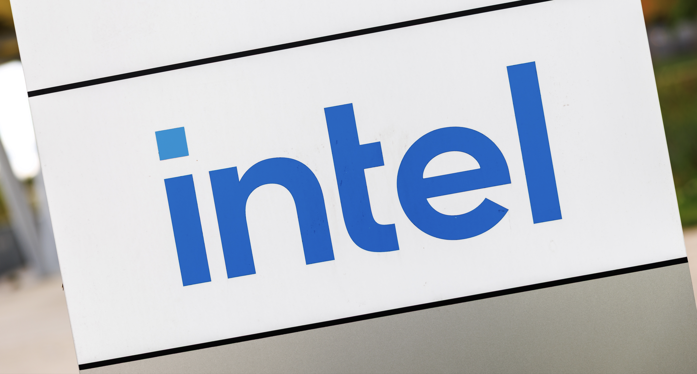 Ex-Intel Employee Allegedly Stole 18,000 Confidential Files Before Leaving