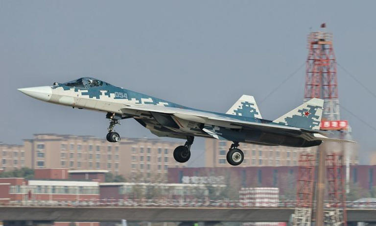 Putin tawarkan India akses penuh teknologi pesawat tempur siluman Su-57