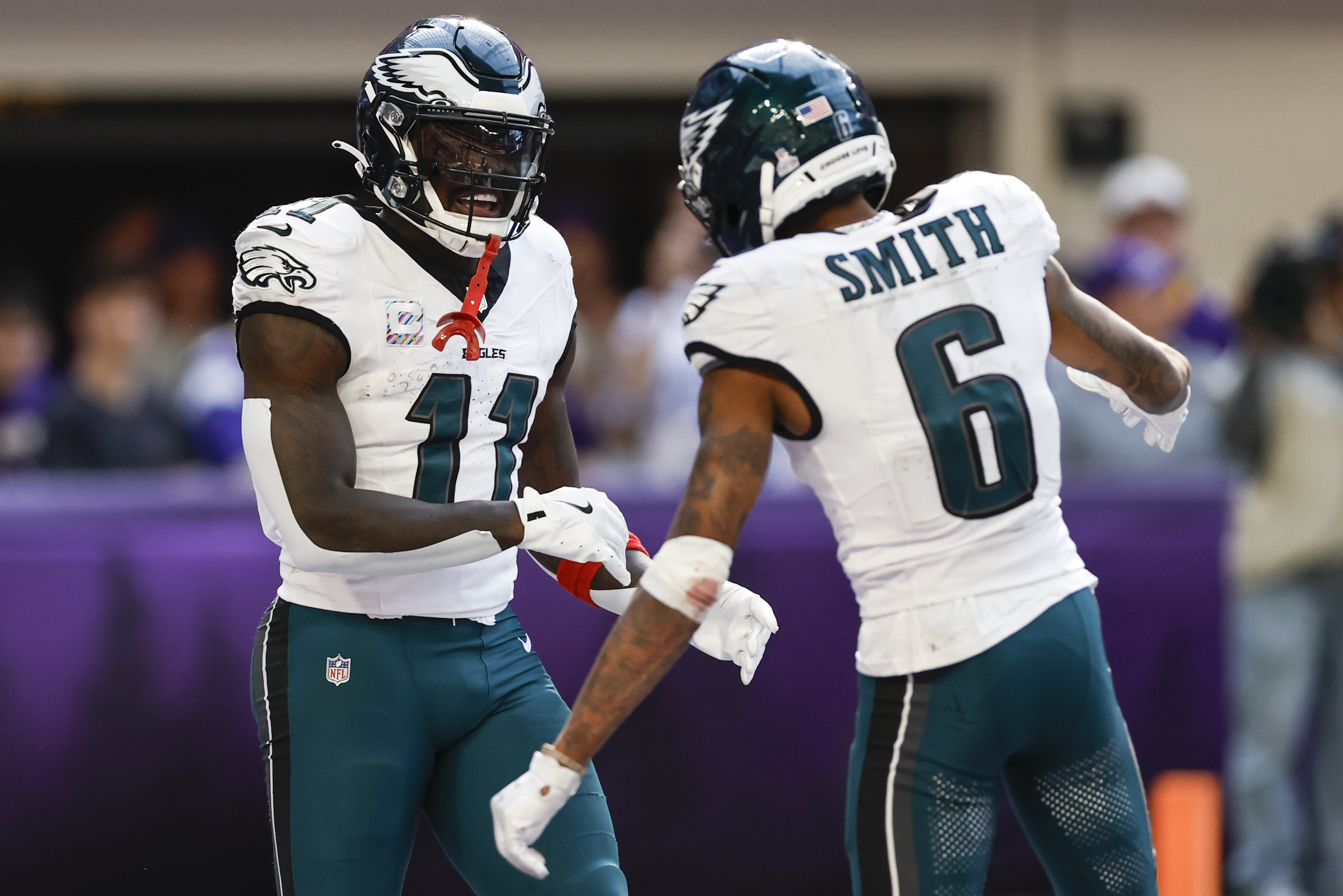 ‘Somebody had to go make a play’: DeVonta Smith helps rescue a sleepy ...