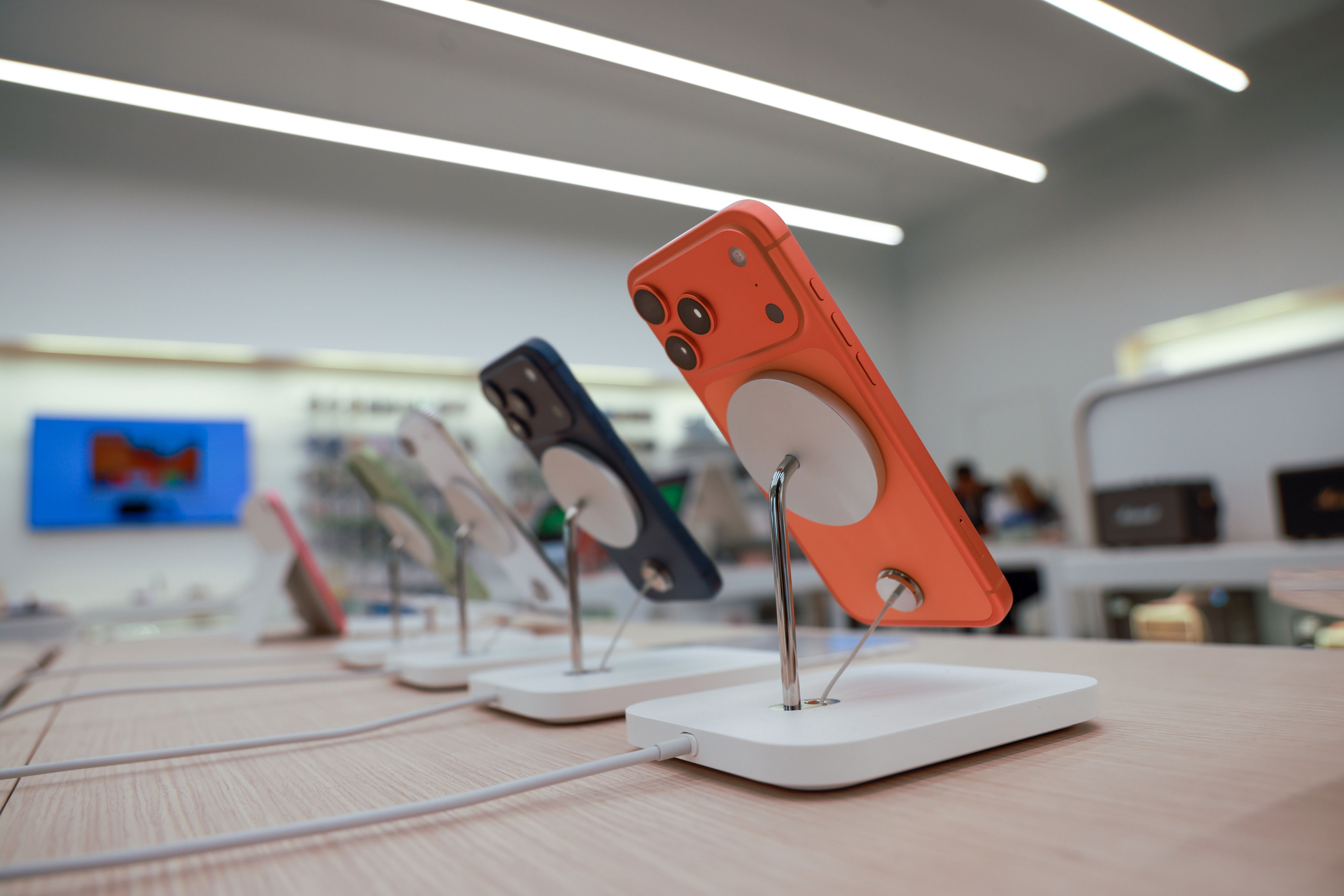 Apple Has Three New AI Features in the Works, Starting With an AI Siri