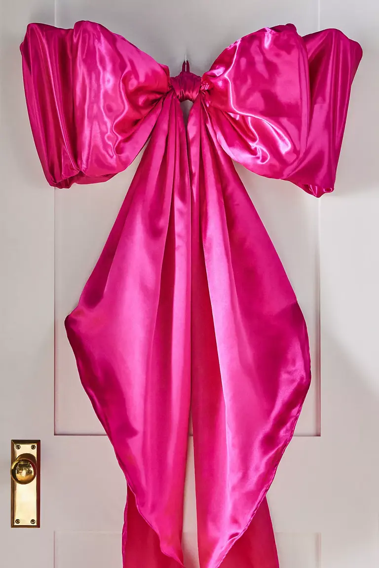 Anthropologie's Bow Tree Topper Is Also a Chic Door Bow