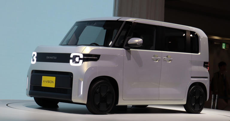 ダイハツが考える次世代の軽自動車! ストロングハイブリッドの「K-VISION」とは?