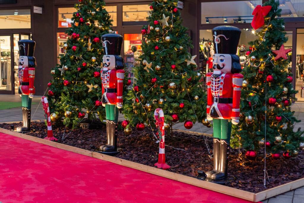 Brugnato Outlet accende la magia del Natale: il 15 novembre ...