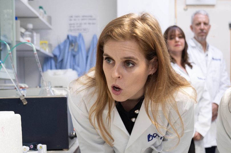 Princess Beatrice makes first public appearance since Andrew Windsor's ...